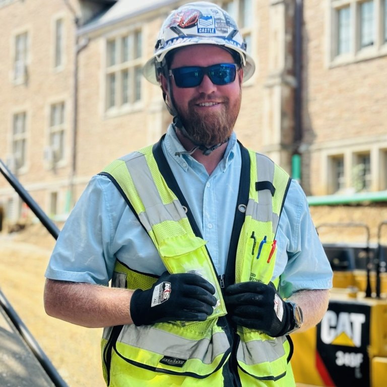 Mark Ragan Enjoys Making the Rounds | Castle Contracting